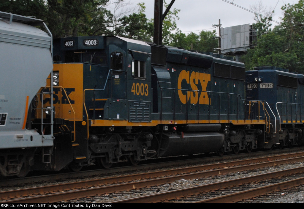 CSX SD40-3 4003 trails on X409-08
